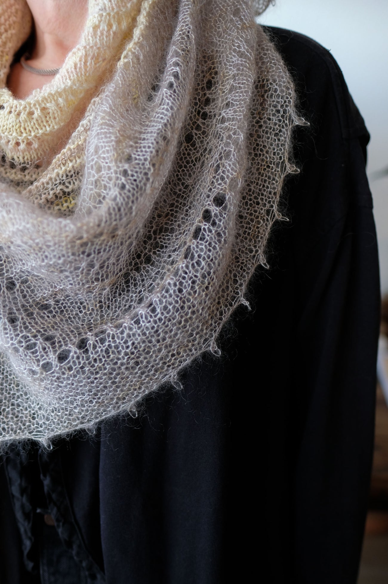 AVFKW x La Bien Aimée x Nadia Crétin-Léchenne - Simple Bliss Shawl Bun